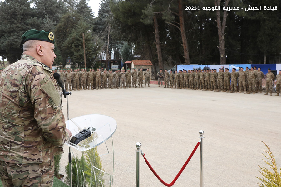 Visit of the Interim LAF Commander to the 6th Intervention Regiment at ...
