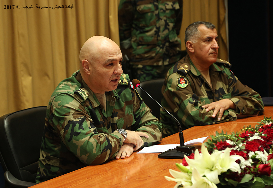 Le commandant en chef de l'armée effectue une tournée d'inspection à l ...