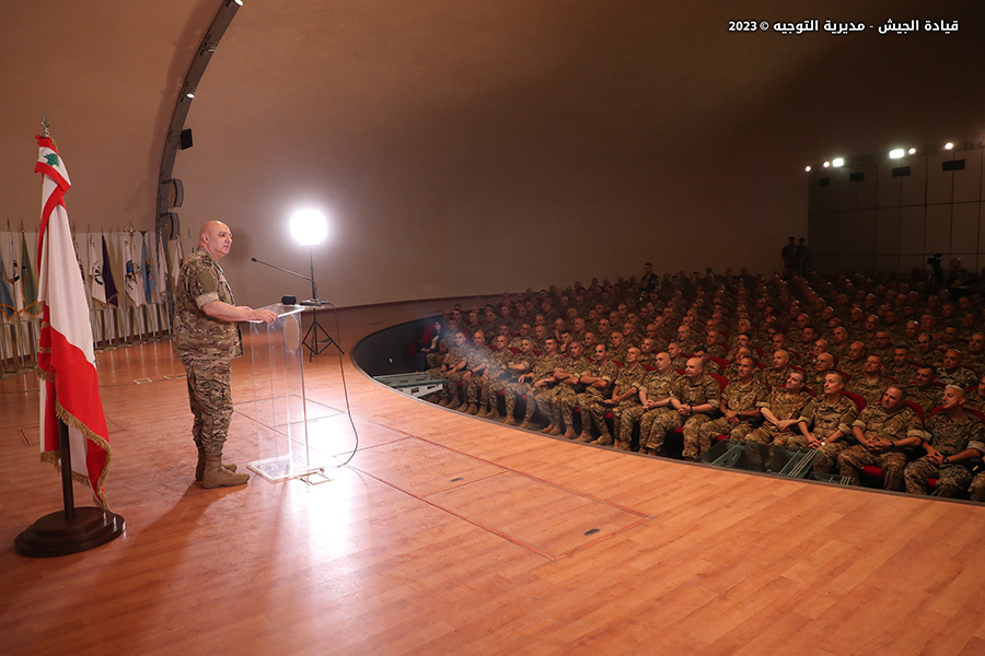 The Army Commander decorates the officers promoted to Brigadier General ...