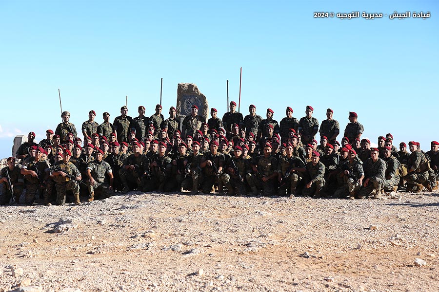The LAF Commander inspects the Rangers Regiment stationed at the ...
