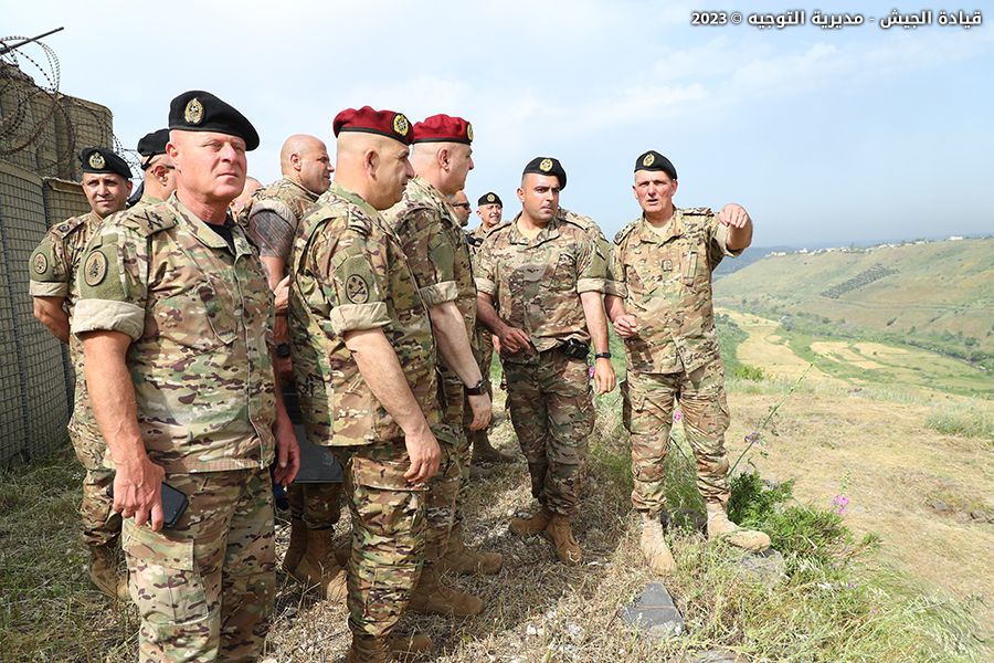 The Lebanese Army Commander in Chief inaugurates a group of roads at ...